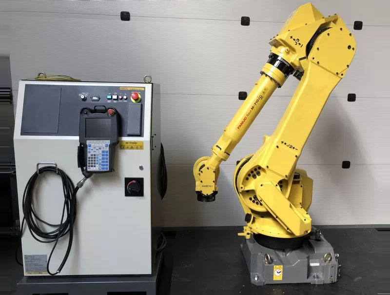 What Is a Robotic Welding Machine? - Shandong Desheng Robot Co., LTD.